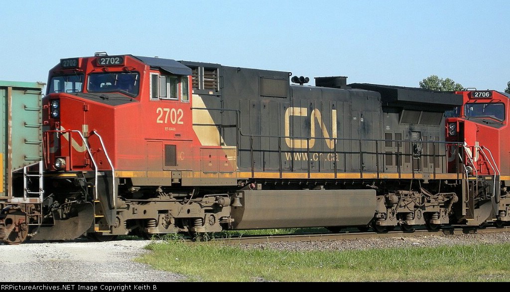 CN 2702